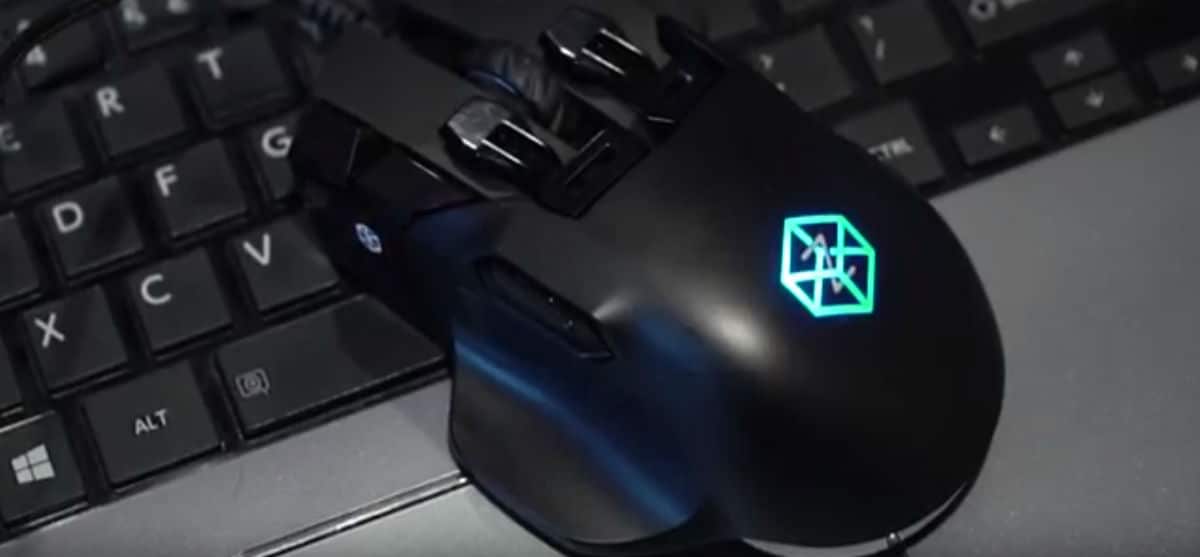 Ο Παύλος Παπαπαύλου μάς παρουσιάζει το gaming mouse Swiftpoint Z